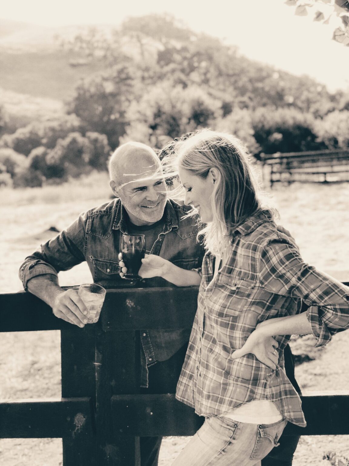 Cover Artist: Tracy Porter of The Porter Art Guild - Sasee Magazine